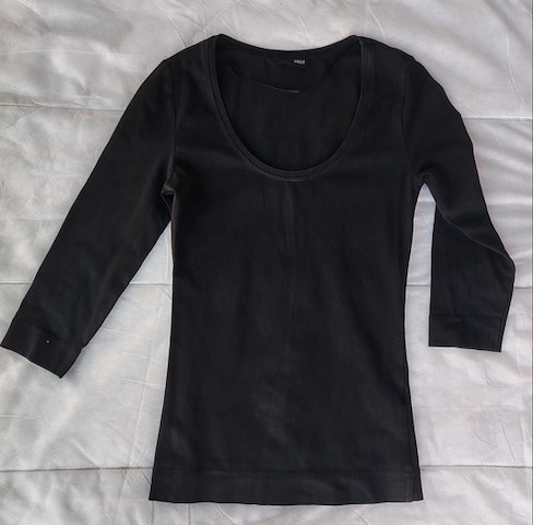 Crna H&M majica 3/4 rukavima
