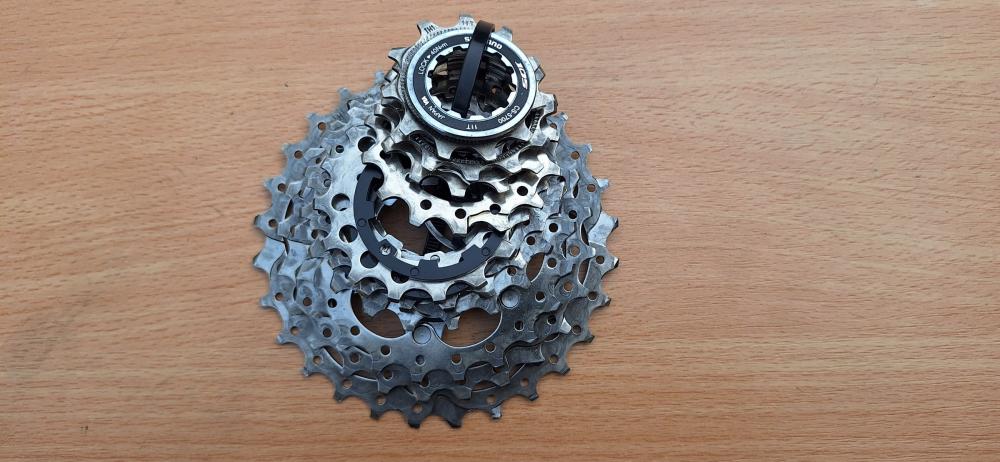 Kaseta Shimano 105 CS-5700 10s 11-28 t