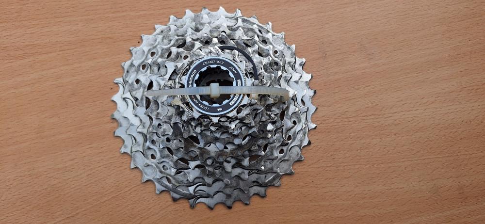 Kaseta Shimano CS-HG710 12s