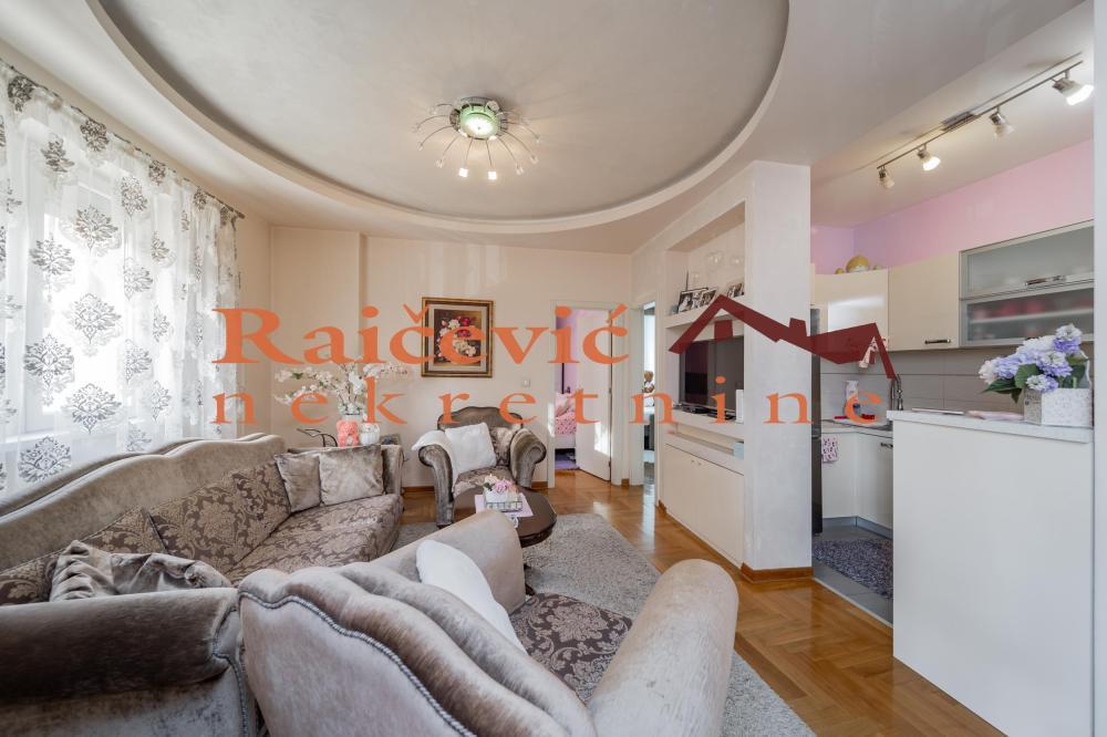 Dragana Rakica, Dvoiposoban stan na prodaju, 68m2, 249.000€