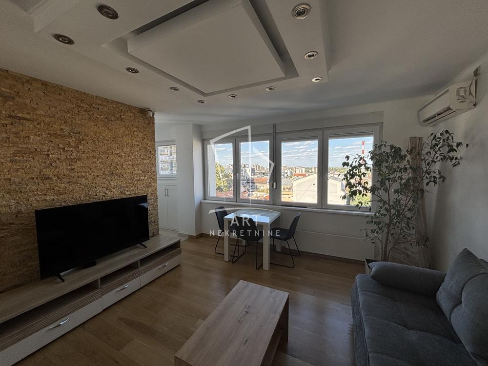 Gospodar Jovanova, Jednoiposoban stan za izdavanje, 35m2, 790€