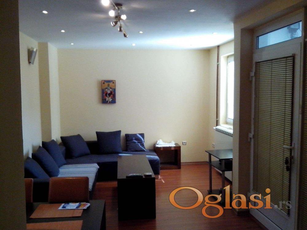 Pop Lukina, Četvorosoban stan za izdavanje, 94m2, 790€