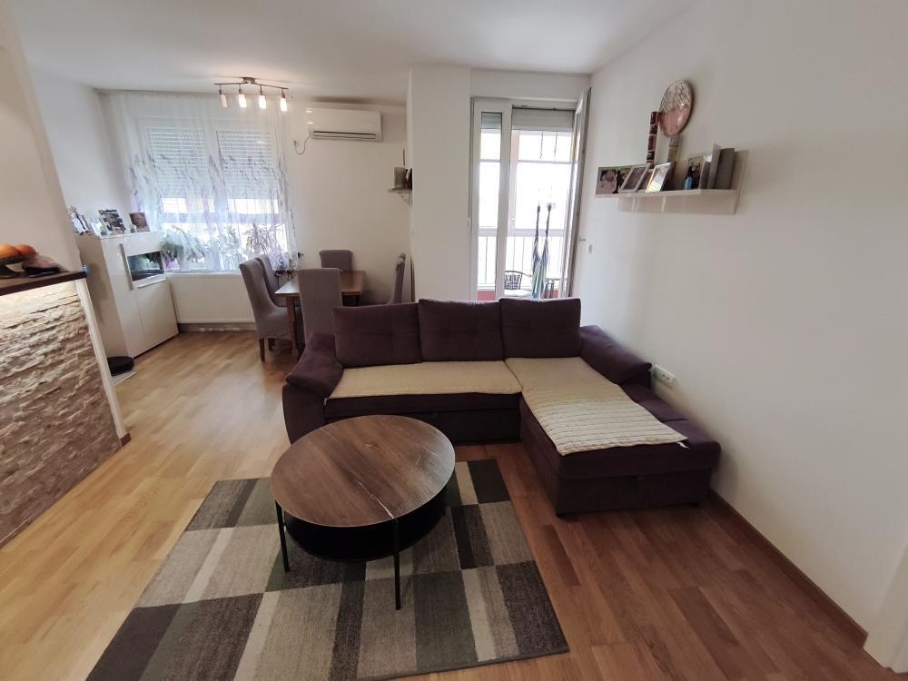 Oblačića Rada, Dvoiposoban stan za izdavanje, 60m2, 500€