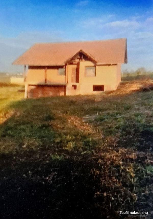 Milenije Ivanović, Kuća na prodaju, 266m2, 80.000€