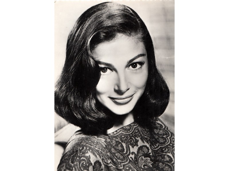 PIER ANGELI , GLUMICA