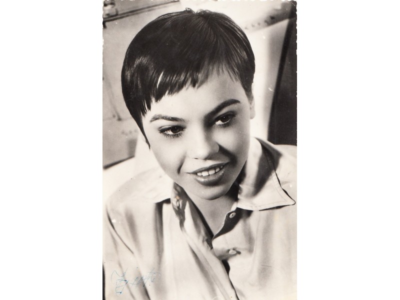 LESLIE CARON , GLUMICA