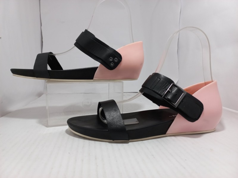 **UNITED NUDE** ZANIMLJIVE KOŽNE SANDALE br.41