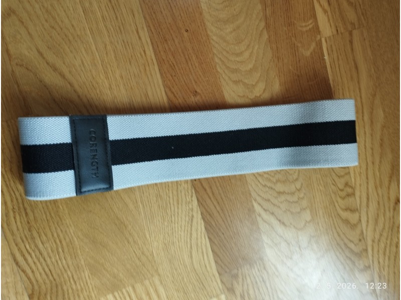 Traka za jačanje gluteusa i butina Decathlom