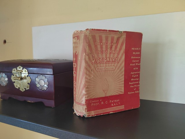 Bhargava`s Concise Hindi Dictionary