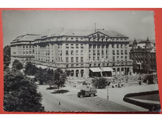 ZAGREB -HOTEL `ESPLANADE`-RAZGLEDNICA (čista)
