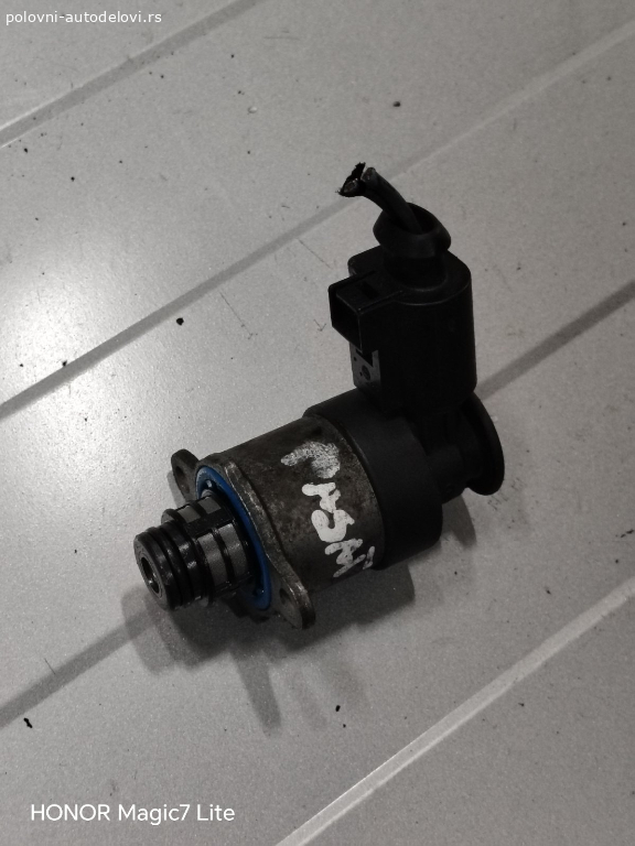 PASAT B7 REGULATOR NA PUMPI 2.0 TDI 140 KS ORIGINALNI DELOVI