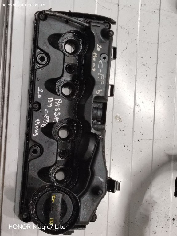 PASAT B7 POKLOPAC MOTORA DEKLA 2.0 TDI 140 KS ORIGINALNI DEL