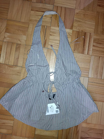 ZARA bez bluza sa golim ledjima NOVO