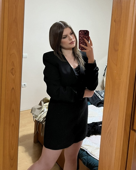 Zara crna haljina
