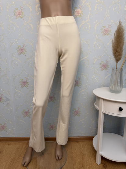 MANGO Pantalone, Novo sa etiketom