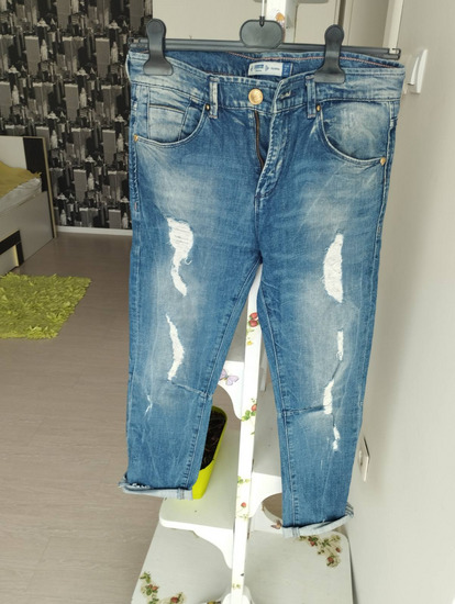 Plitke farmerke savrsen teksas