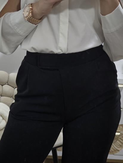 Crne pantalone