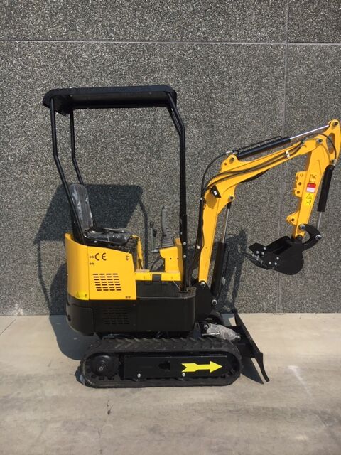 Novi HT10 mini bager