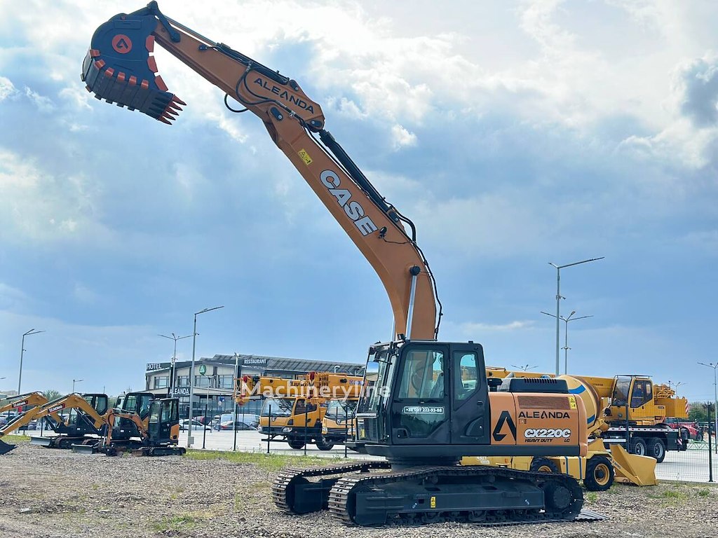 Novi Case CX220 bager guseničar