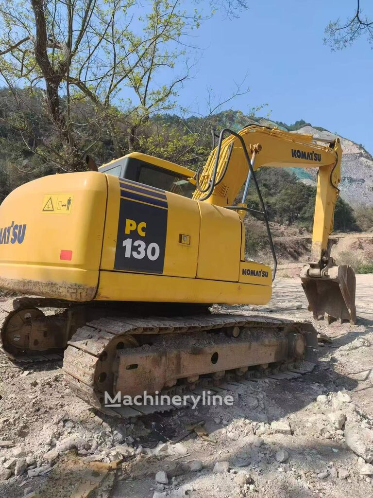 Komatsu PC130 bager guseničar