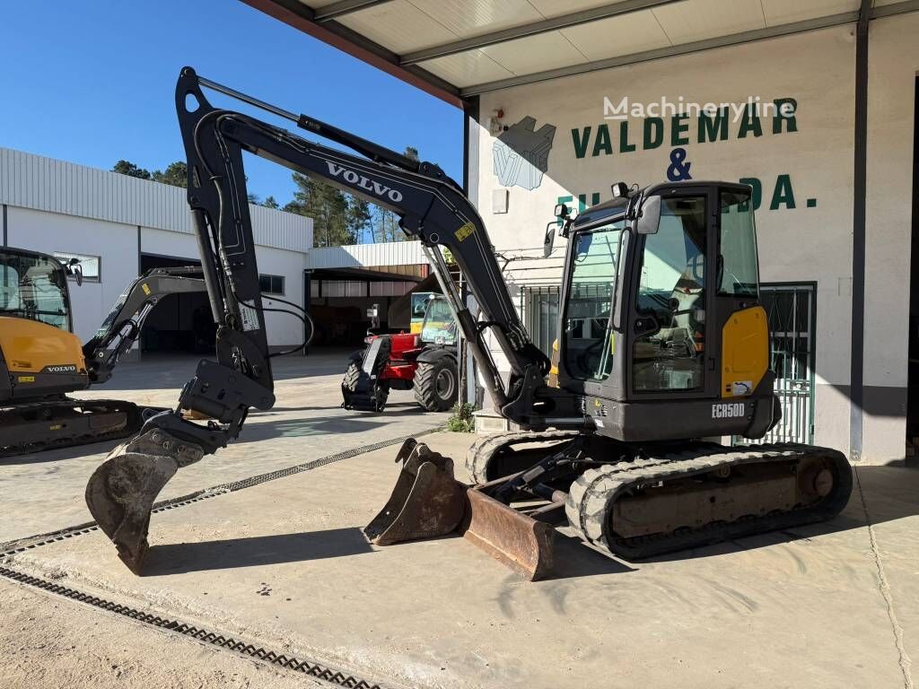 Volvo ECR 50 D, Power-tilt mini bager