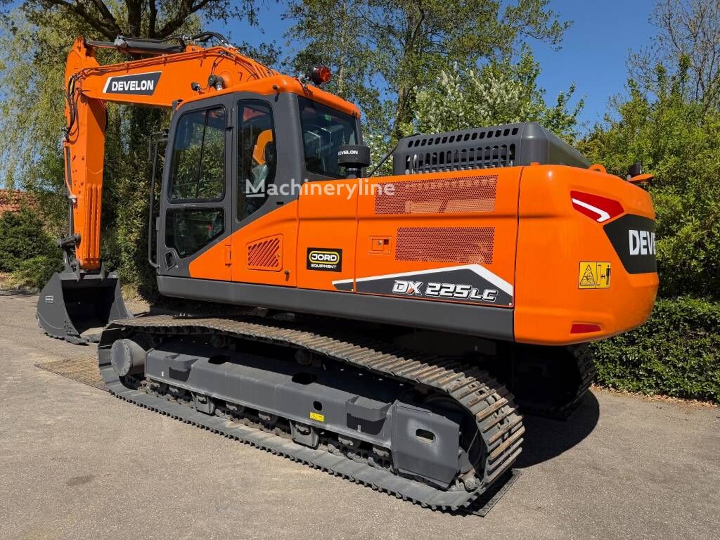 Novi Develon DX 225 LC-7M bager guseničar