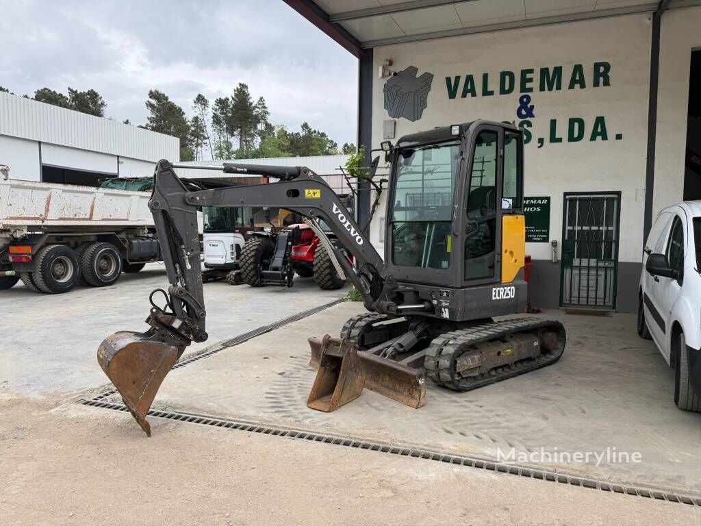 Volvo ECR 25 D mini bager
