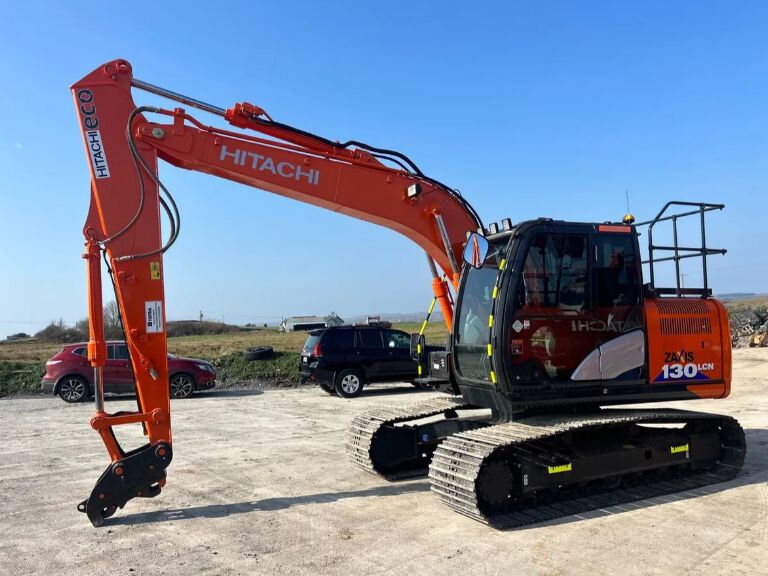 Hitachi ZX130LCN-6 bager guseničar
