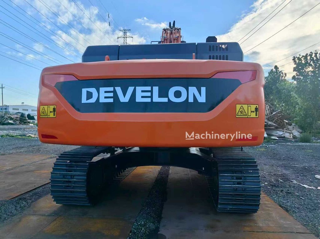 Novi Develon DX360LCA-B7 bager guseničar