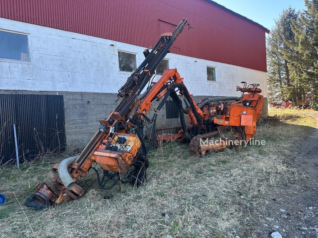 Prodaje se Tamrock DHA 400 Borrig med delerigg bušaće postrojenje na aukciji
