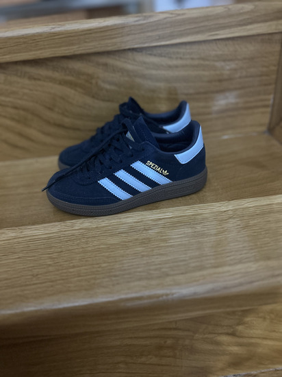 Adidas gazelle patike za decaka! Kao nove