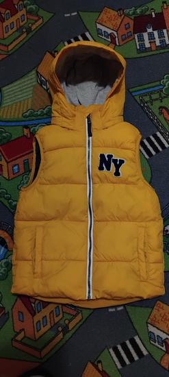 H&M prsluk 134/140 8-10