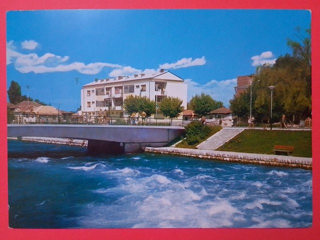 STRUGA -RAZGLEDNICA (čista)