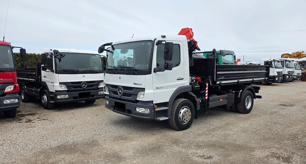 Mercedes-Benz Atego 1622 3-way tipper truck + Crane kiper