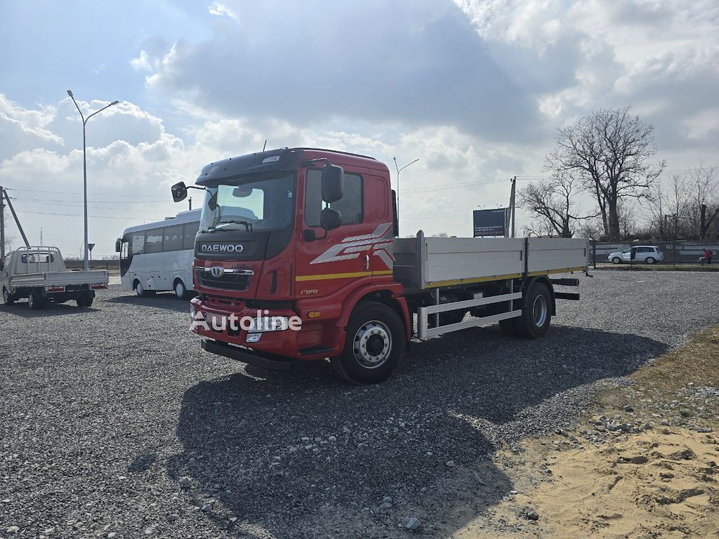 Novi Daewoo Maximus kamion s ravnom platformom