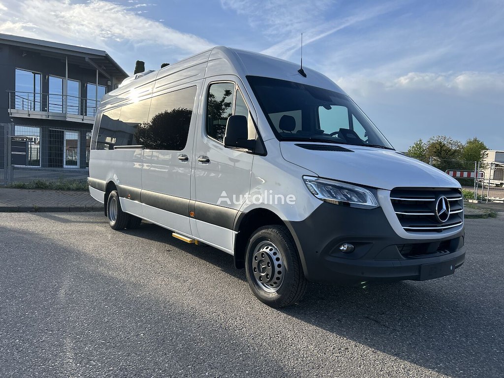 Novi Mercedes-Benz Sprinter 517 ECO putnički minibus
