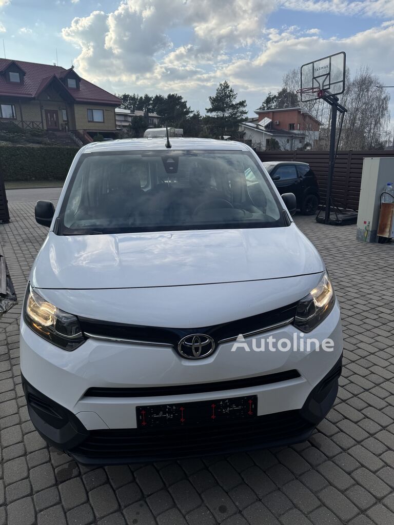 Toyota Proace City laki furgon