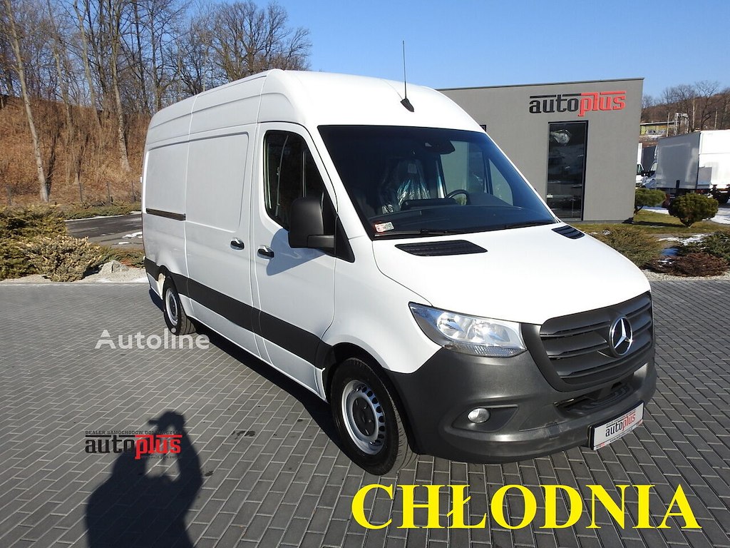 Mercedes-Benz SPRINTER 314 REFRIGERATOR VAN 4*C CRUISE CONTROL AIR CONDITIONIN minibus hladnjača