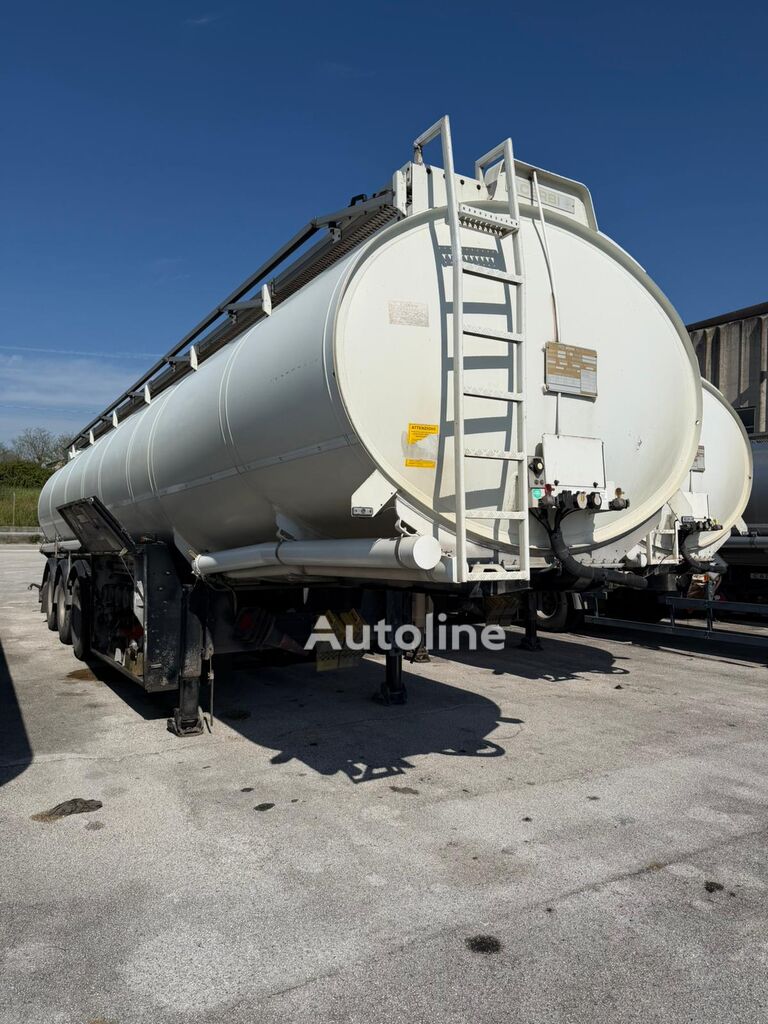 Acerbi AV 22L140 cisterna za goriva i maziva
