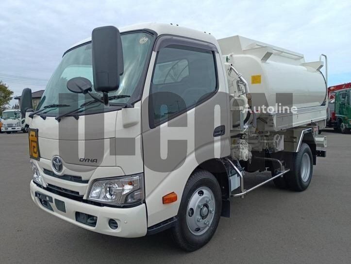 Toyota DYNA autocisterna