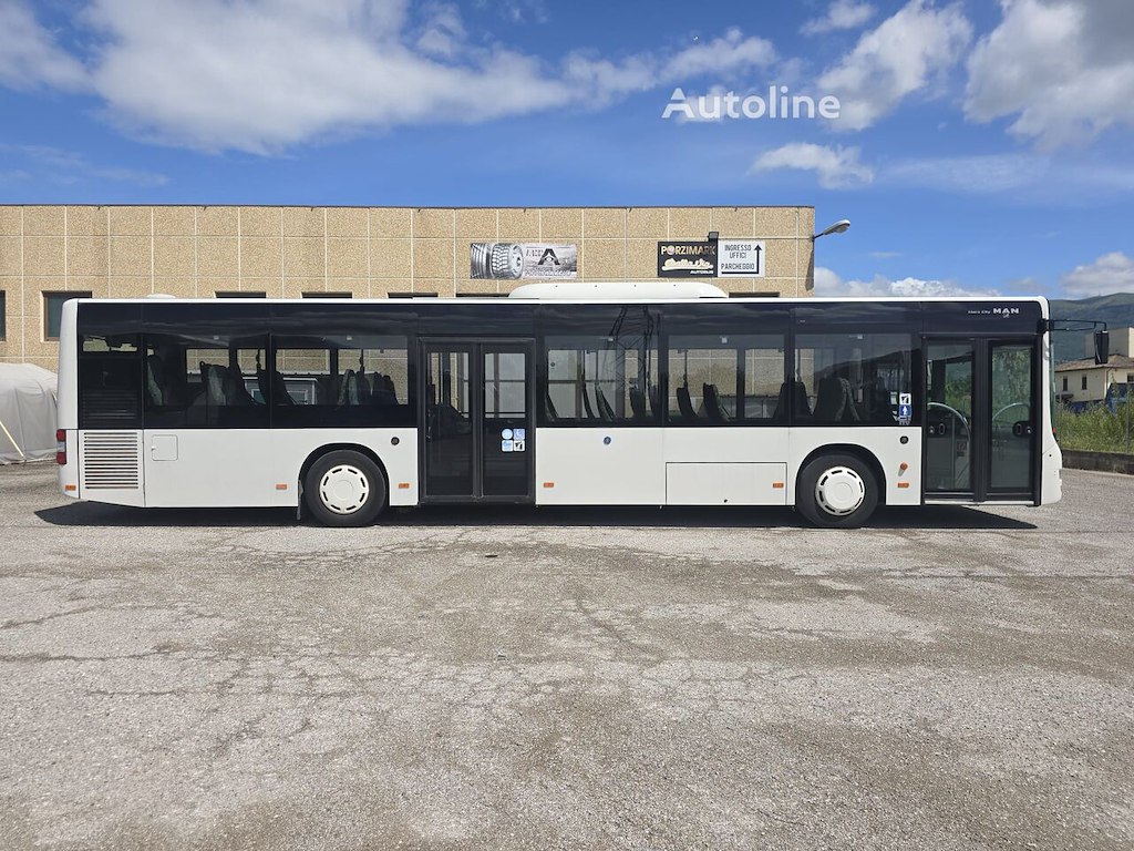 MAN NU 320 prigradski autobus