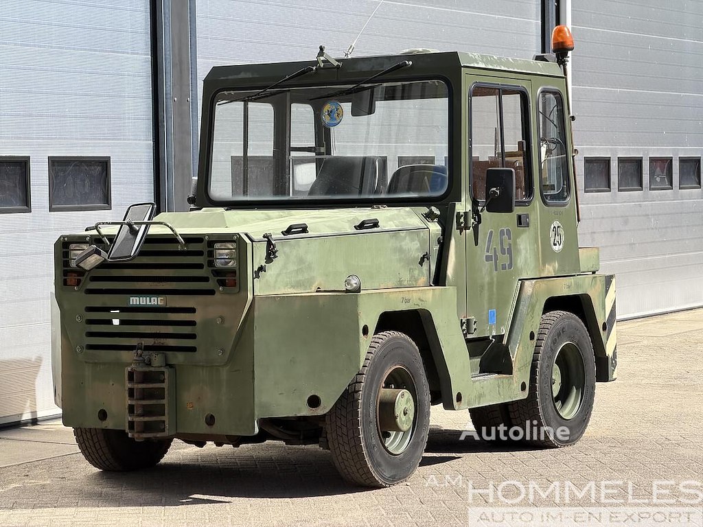 Mulag Comet 10A aerodromski traktor