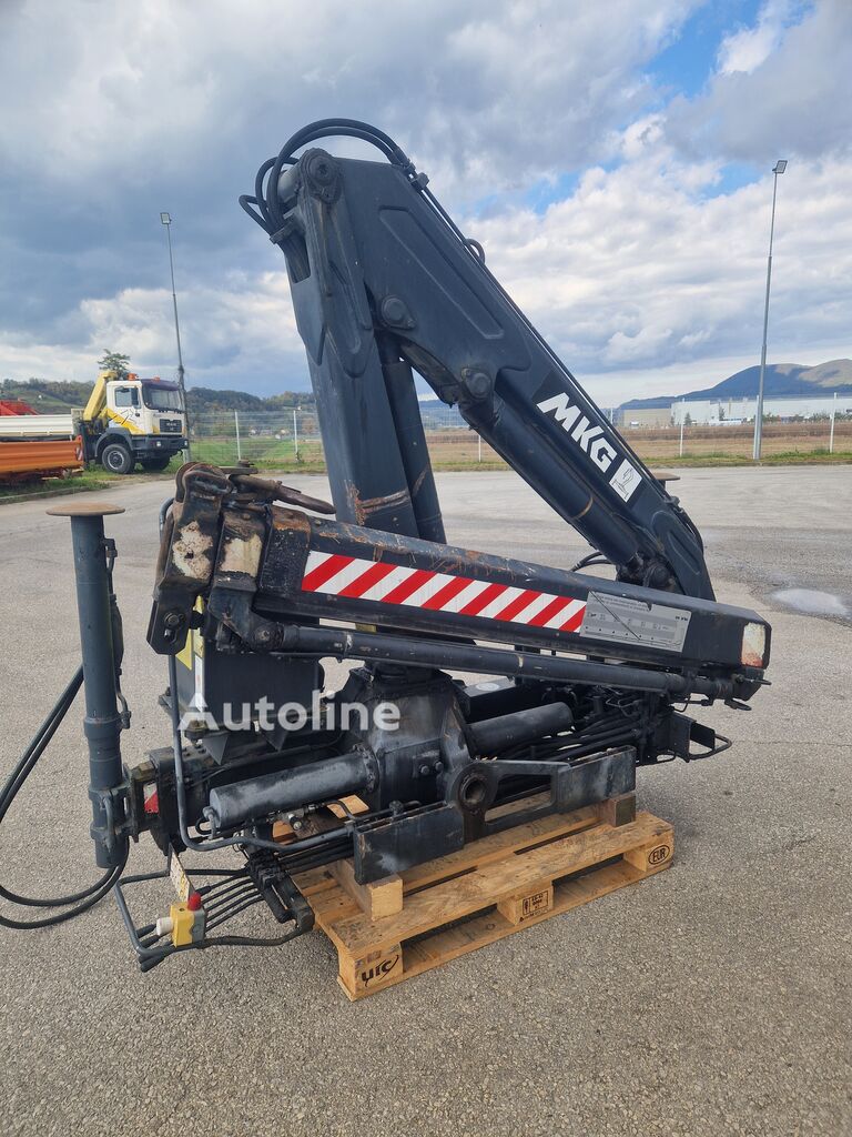 MKG 060 autodizalica s kranom