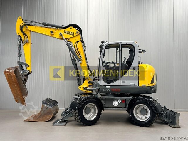 Bager na točkovima
Wacker Neuson EW 100 Powertilt