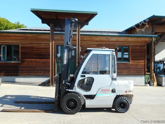 Viljuškar
UniCarriers YG-1-F-2-A-35-U Triplex 6,5m