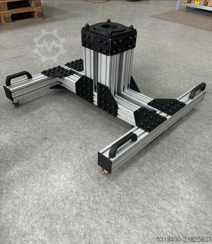 Industrijski robotski postament
Heavy-Duty Robot Pedestal on Wheels Made for UR10
