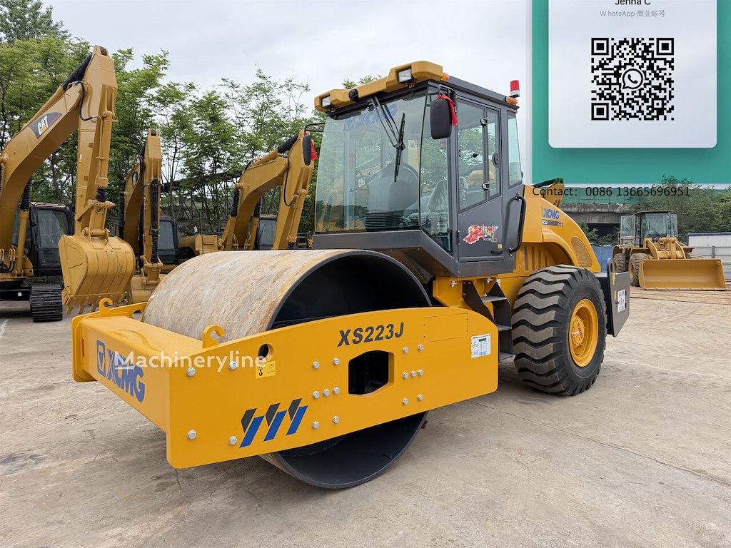 XCMG XS223J kompaktor s jednim valjkom