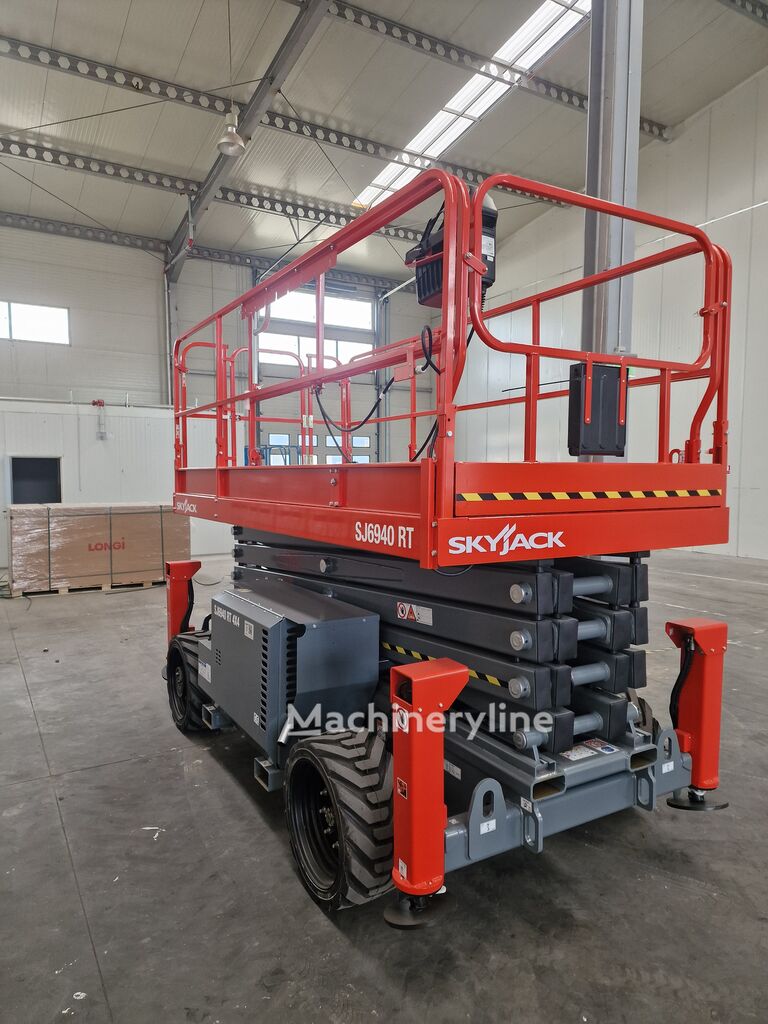 Nova Skyjack SJ6940RTCE makazasta platforma