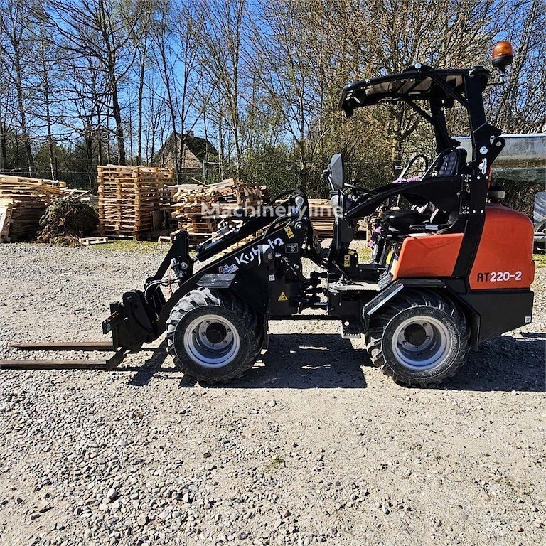 Prodaje se Kubota RT220-2 multifunkcionalni utovarivač na aukciji