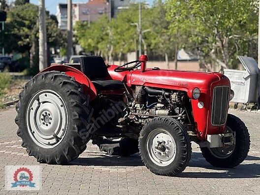 Massey Ferguson 35X mini traktor